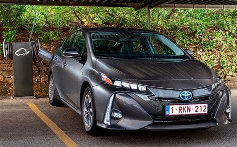 Toyota Resalta La Importancia De Los Autos Híbridos En La Actualidad