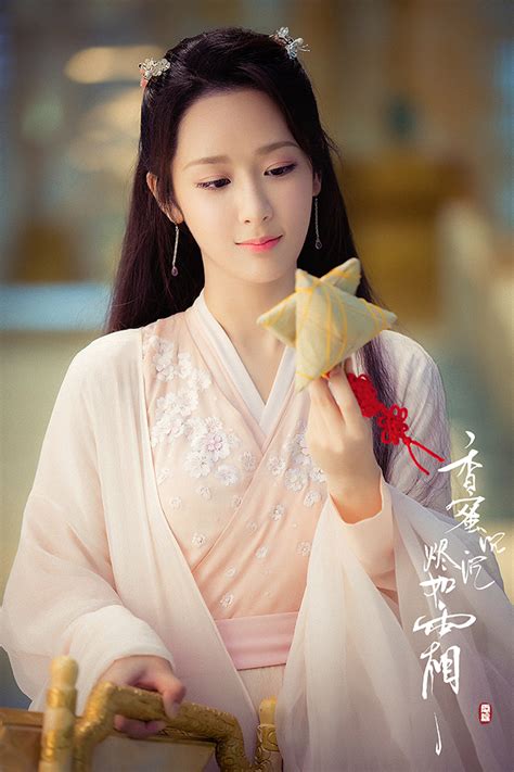 杨紫《香蜜》身世曝光 实力演技获导演称赞网友