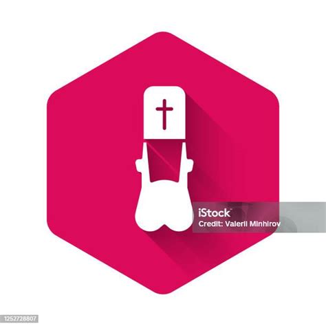 긴 그림자로 격리 된 화이트 사제 아이콘 핑크 육각형 버튼 벡터 일러스트레이션 가공의 인물에 대한 스톡 벡터 아트 및 기타 이미지 가공의 인물 성경 교황 Istock