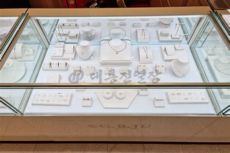 Dp183 롯데 백화점 주얼리 진열장 매장 시공 사진 대통진열장 안내데스크 진열장진열대장식장 맞춤 제작 전문 업체