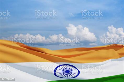 푸른 흐린 하늘에 인도 국기를 흔들고 있습니다 텍스트를위한 장소가있는 배경 3d 렌더링 Republic Day에 대한 스톡 사진