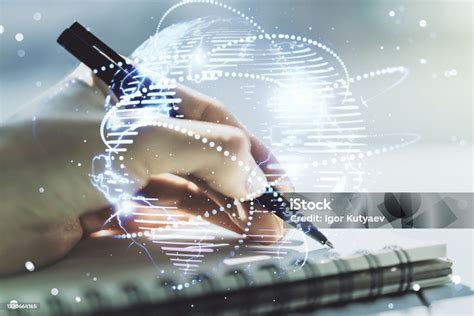 배경 국제 무역 개념에 노트북에 연결 및 여성 손으로 쓰기와 추상 창조적 인 세계지도 다중 노출 쓰기에 대한 스톡 사진 및 기타 이미지 Istock