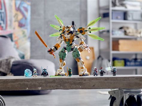 Lego Ninjago Lloyd Titan Mech 70676 neuf Neu und originalverpackt in Saillon für CHF 145