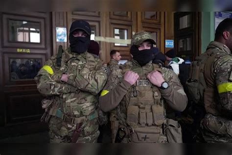 英军士兵私自赴乌加入外籍军团 英前陆军参谋长：回来就进监狱！