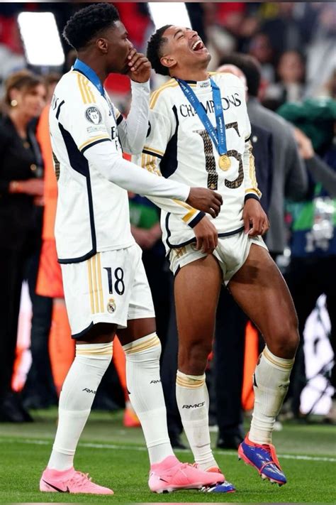 Jude Bellingham Soccer Guys Bellingham Soccer Players