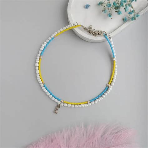 ЧОКЕРИ З БІСЕРУ ТА ПЕРЛІВ On Instagram “Комплект чокерів з буквою Ціна 260 грн Розмір чокерів