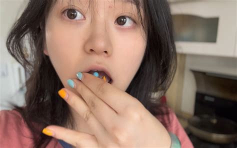 824 你的异地恋女友日常报备：自助早餐学习午睡训狗做晚饭遛狗屯冰棍 Yy的日常报备鸭 Yy的日常报备鸭 哔哩哔哩视频