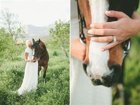 Love This Bridal Session Wedding Pictures With Horses Horse Prom