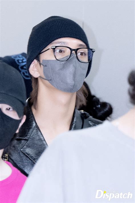 현장포토 오늘은 안경선배조슈아 취향저격 패션 디스패치 뉴스는 팩트다