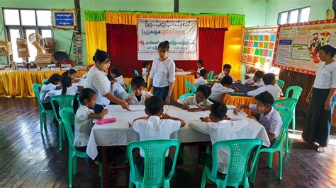 မင်းလှမြို့တွင် ၇၆ နှစ်မြောက် လွတ်လပ်ရေးနေ့ကို ဂုဏ်ပြုကြိုဆိုသောအားဖြင့် နံရံကပ်စာစောင်၊ စာအုပ