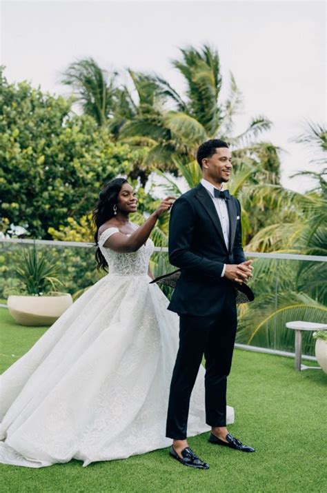 Shannon Phillips And Josh Hart Southern Bride