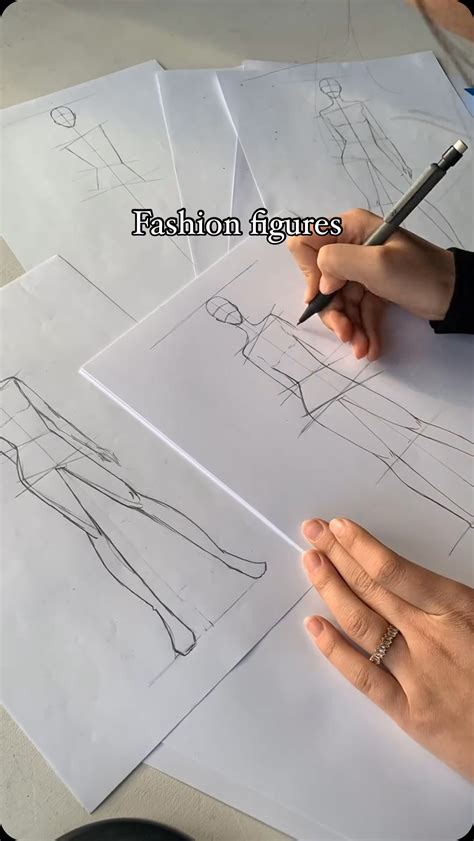 آموزش طراحی لباس سحر آریا کار آفرین ‎ ‎شما چند تا فیگور بلدین