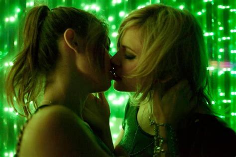 Thaila Ayala Nude Pics P Gina