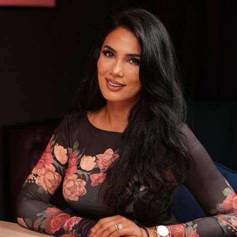 Sadia Khan Biography Education Career Husband Net Worth Scandals And Achievements