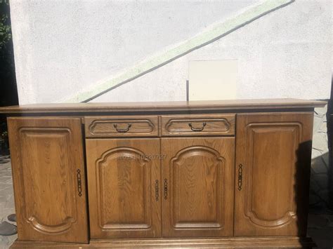 продавам масивен шкаф Шкаф Мебели за дома и офиса Пловдив продавам