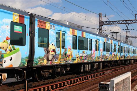 323系スーパーニンテンドーワールドラッピング車両が運転開始