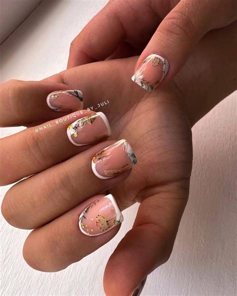 Модний френч 2022 нові варіанти оформлення Ua