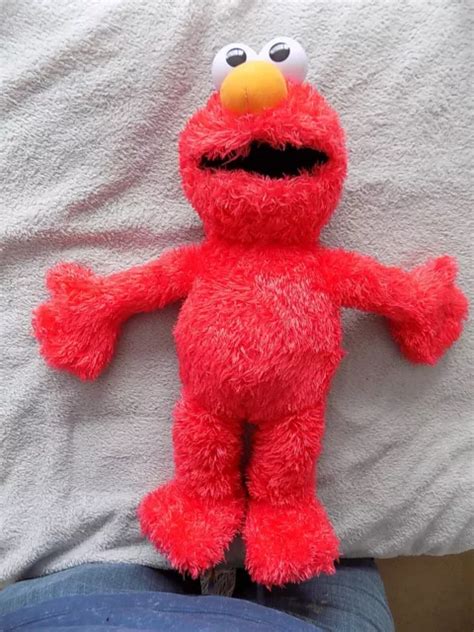 18and Talking Vibrating Laughing Sesame Street Tickle Me Elmo Soft Toy Plush 2019 £499 Picclick Uk