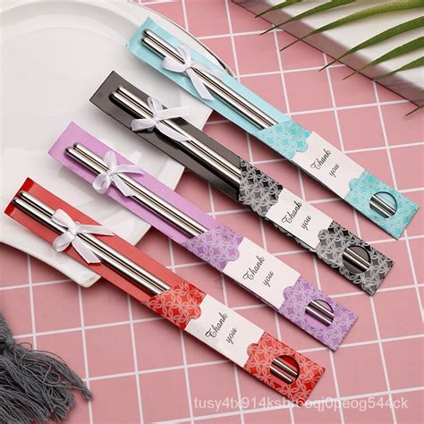 ของชำร่วย แก้วเซรามิคตราไก่แก้วลายดอกไม้ แพ็คถุงผ้าไหม ราคา 20 บาท ฟรีป้ายชื่อ Gard101 Thaipick