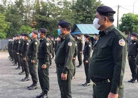 លោក កង សៅគុណ