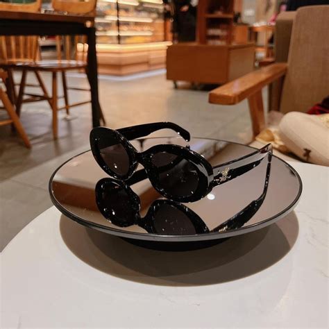 Stylish Celin Oval Glasses 2 Colors Black And White Shopee Malaysia
