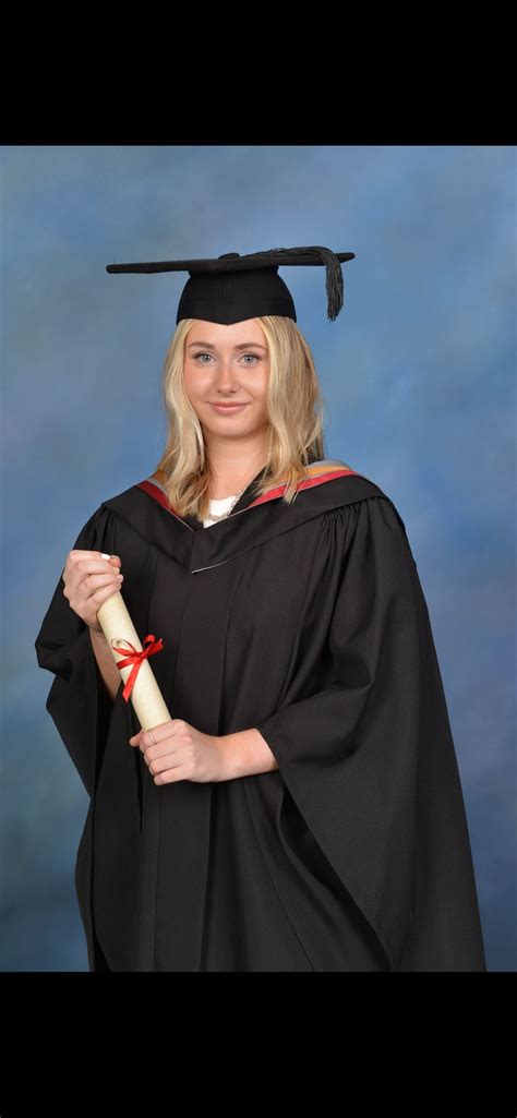 Kate Gibson On Linkedin I Am Pleased To Say That I Have Graduated From Lancaster University With