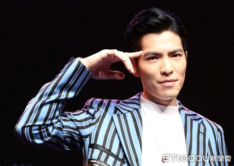 從沒答應主持金曲！ 蕭敬騰開會才知「變臉一句話沒說」 Ettoday星光雲 Ettoday新聞雲