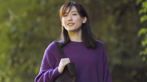 綾瀬はるか＆松下洸平、秋の渓谷で偶然の出会い 貴重な撮影の裏側公開 ユニクロ新cm「lifeとwearちょっと遠くへ篇」メーキング Youtube