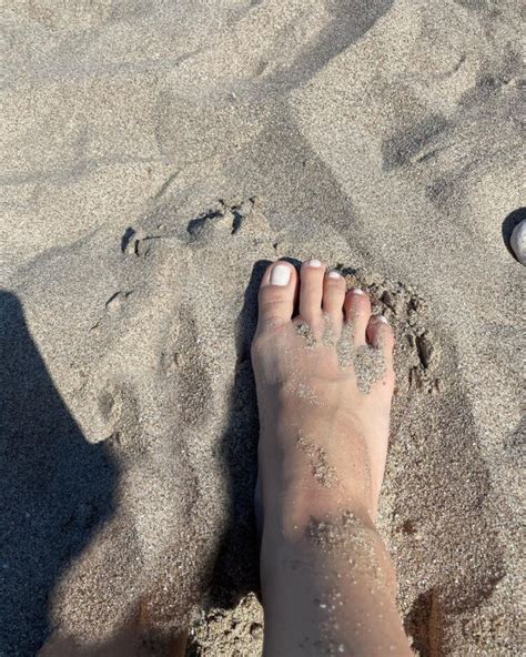 Clarice Alves Feet