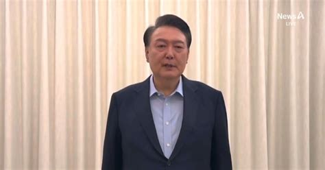 尹 국민의힘 탈당…“김문수에 힘 모아달라”