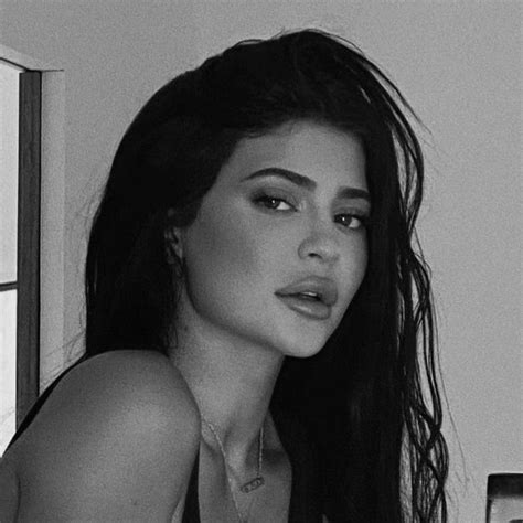 Kylie Icon Modelos Kourtney Kardashian Kim Kardashian