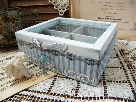 Деревянная шкатулка со стеклом с отделениями декупаж голубой полоска горошек купить в москве