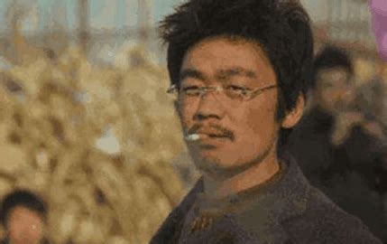 被北电当教材的4个镜头周星驰苦笑游本昌吃臭肉邓超的绝望 观众