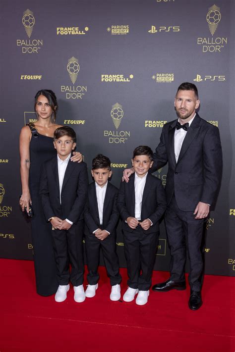 Photo Lionel Messi Avec Sa Femme Antonela Roccuzzo Et Ses Fils Thiago