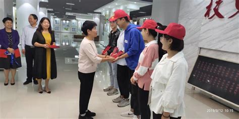 校史馆举行学生讲解员聘任仪式 河南牧业经济学院档案馆 校史馆
