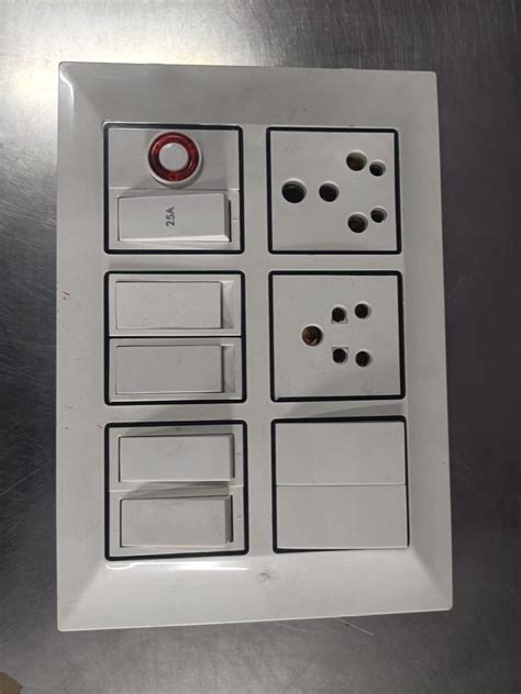 Modular Switch Socket Combination Polycarbonate At ₹ 600 Piece In New Delhi