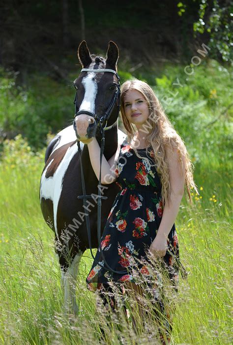 18 6 14 Isabelle And Kitty E M M A H A A G F O T O G R A F I