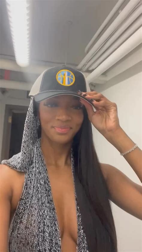 Matt Mcgill Wvon By Wvon 1690am The Talk Of Chicago Orange Alright Happy Friday