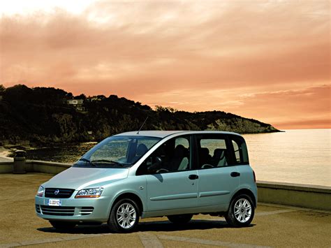Fotos Exteriores E Interiores Fiat Multipla 1 9 Jtd Dynamic 2004