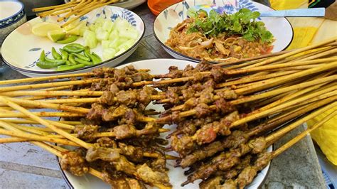 Street Food In Mandalay Kuthodaw Pagoda ကုသိုလ်တော်ဘုရားက နာမည်ကြီး