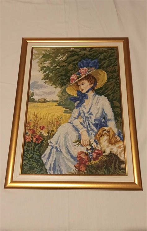 Гоблен Дамата с кученцето гр Бургас Меден рудник зона А • Olxbg