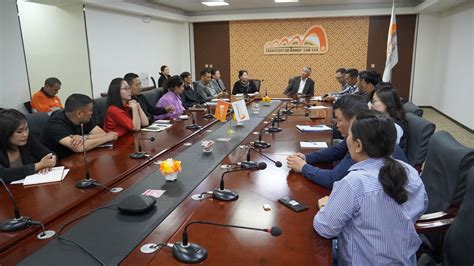 Тавантолгой төмөр зам