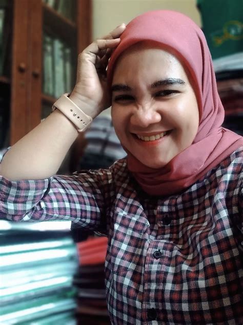 Apa Caption Nya Yg Cocok Yaa 🤔😁😅