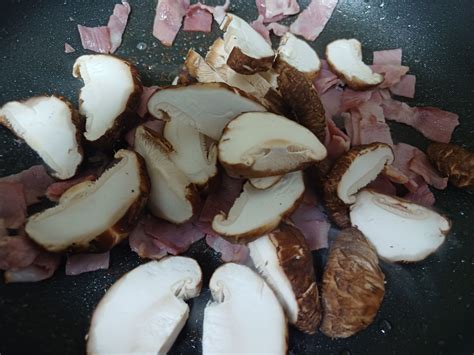 베이컨표고버섯볶음 레시피 베이컨버섯볶음