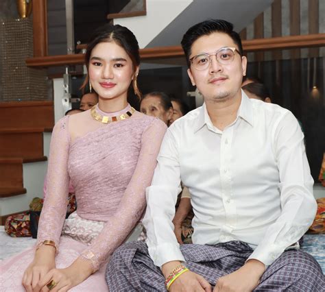 Nay Toe နေတိုး Nay Toe နေတိုး Added A New Photo