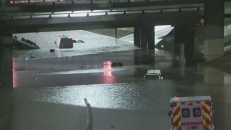 Fox Weather Reporter Saves Woman In Dallas Flash Flooding As Heavy Rainfall Submerged Cars Fox