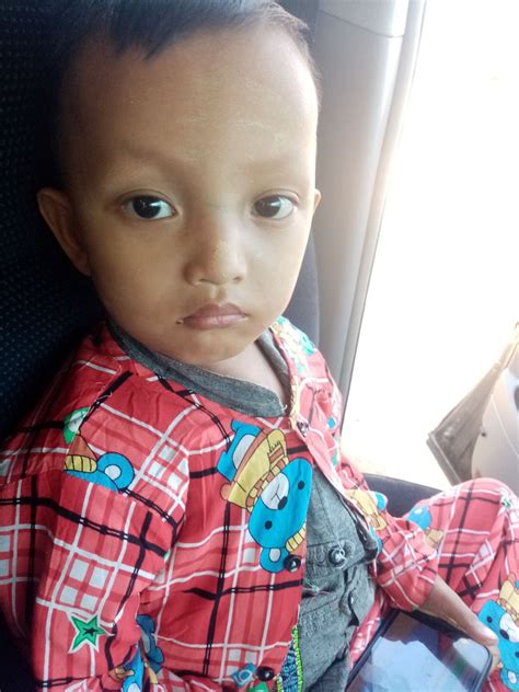 ကမ်းမဲ့လက်များ ဝမ်းမြောက်ဖွယ်ရာ လွန်ခဲ့သော ၁၁ လခန့်က