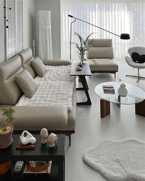 소리홈 데스크테리어 Diy발명가 구축아파트리모델링 010 제품제공 𝚋𝚕𝚒𝚗𝚐 𝚋𝚕𝚒𝚗𝚐 𝙱𝚎𝙱𝚕𝚒𝚗𝚐 ⠀ ⠀ 여러분들은 블링블링 빛나는 아이템들로 제 최애