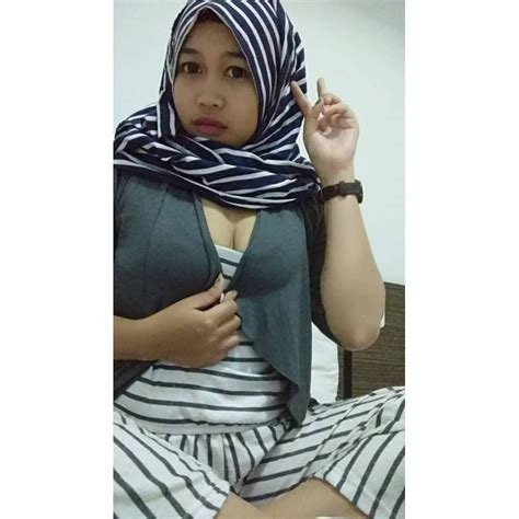 Kumpulan Hijab Bugil Part Sahabat Malam