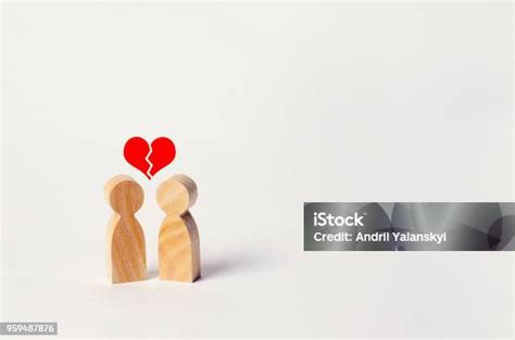 보답 없는 사랑 사랑에 인식의 거절입니다 관계의 관계의 거부 깨진된 심장입니다 복잡 한 관계 사랑 싸움과 오해 0명에 대한 스톡 사진 및 기타 이미지 Istock